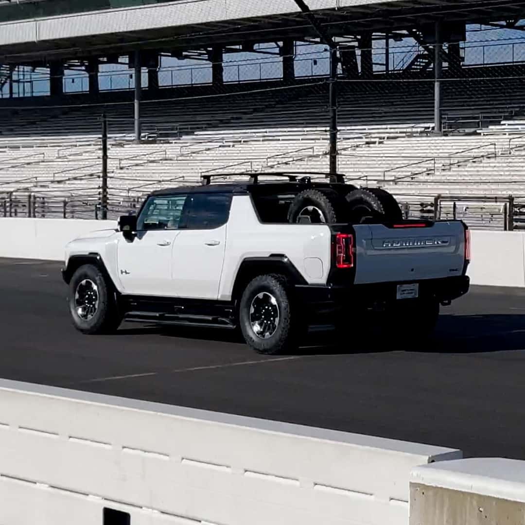 Hummer EV Crabwalk, Watts to Freedom, GMC Sierra AT4X Off Road ...