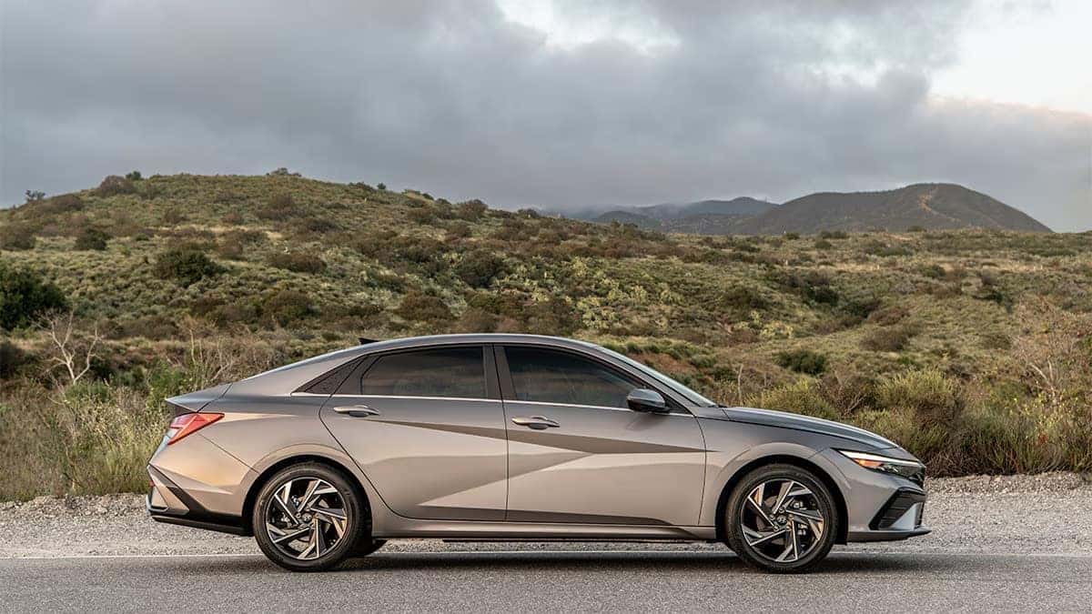 2024 Hyundai Elantra: Choosing Your Trim Level | Diehl Hyundai of Sharon