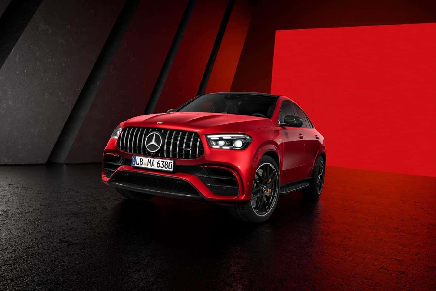 Refreshing the Mercedes-AMG® GLE SUV and GLE Coupe | Mercedes-Benz of ...