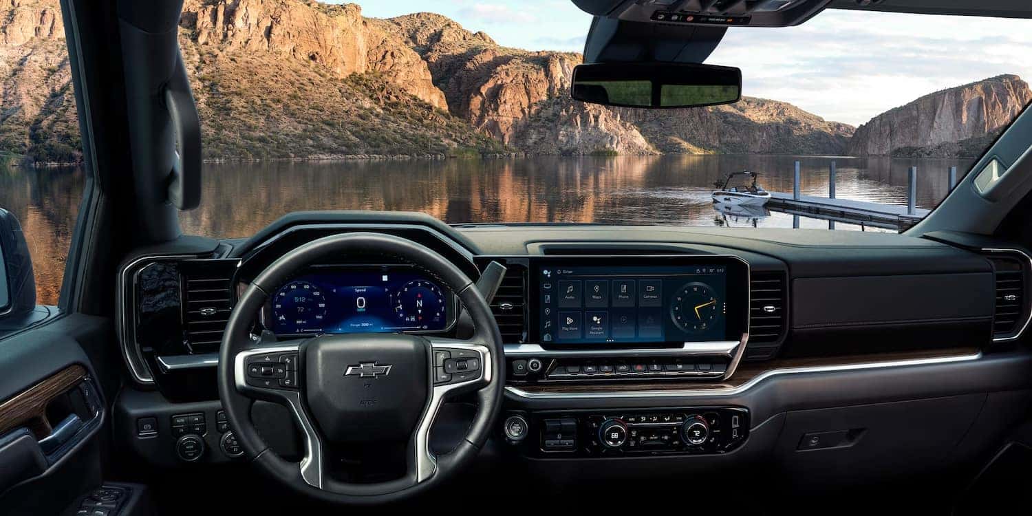 Inside the 2026 Silverado 1500: Infotainment, Safety Tech, and Modern ...
