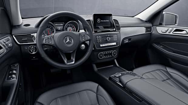 The 2017 Mercedes-Benz GLS 450 Dominates the 2017 Lexus GX