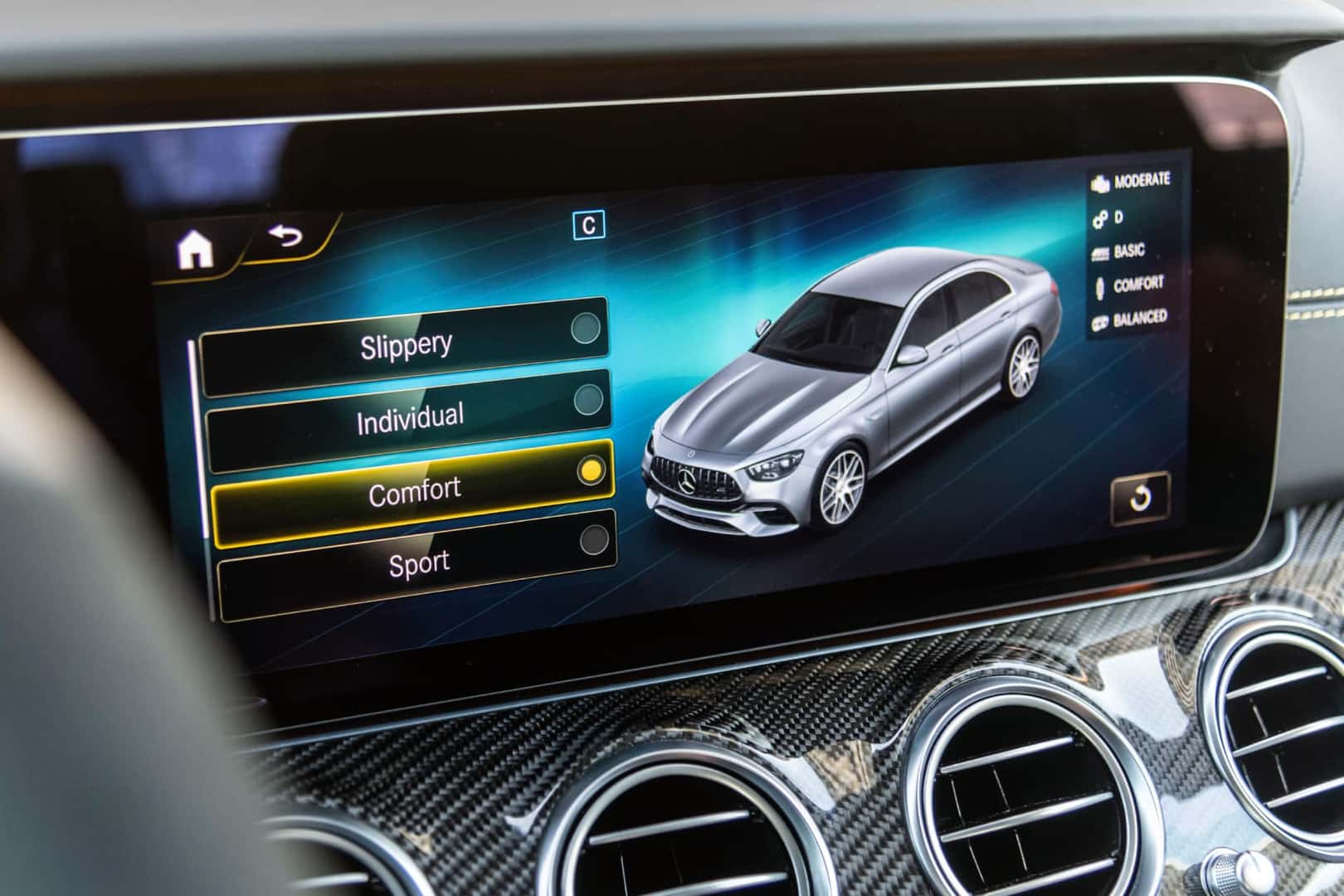 AMG® Technologies: Driving Dynamics | Driving Pleasure In Mind