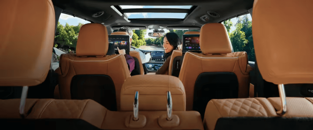 2023 Chrysler Pacifica: 5 Reasons the Pacifica is the Best Minivan to Own